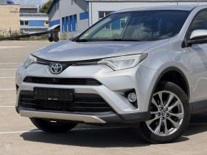 Pelēks Toyota RAV4 2016 Tauragė, ar dzinēja tilpumu 2.00 L un nobraukumu 197 tūkst. km par 13700 €, foto 3 vietnē AUTOMOTO.COM.LV