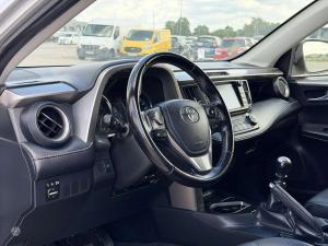 Pelēks Toyota RAV4 2016 Tauragė, ar dzinēja tilpumu 2.00 L un nobraukumu 197 tūkst. km par 13700 €, foto 11 vietnē AUTOMOTO.COM.LV
