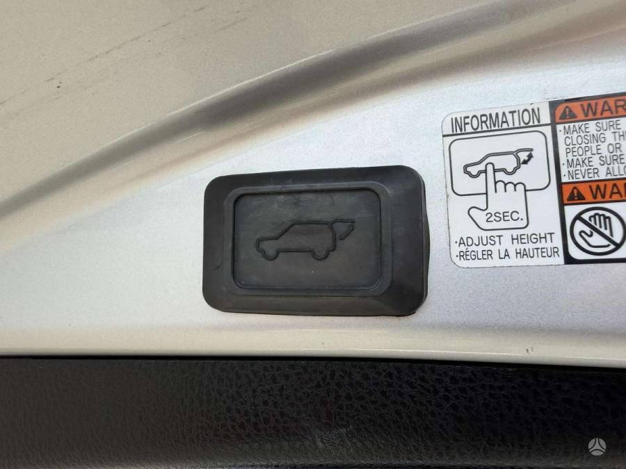 Pelēks Toyota RAV4 2016 Tauragė, ar dzinēja tilpumu 2.00 L un nobraukumu 197 tūkst. km par 13700 €, foto 29 vietnē AUTOMOTO.COM.LV