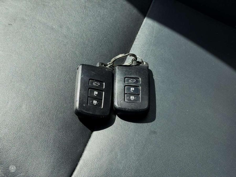 Pelēks Toyota RAV4 2016 Tauragė, ar dzinēja tilpumu 2.00 L un nobraukumu 197 tūkst. km par 13700 €, foto 30 vietnē AUTOMOTO.COM.LV