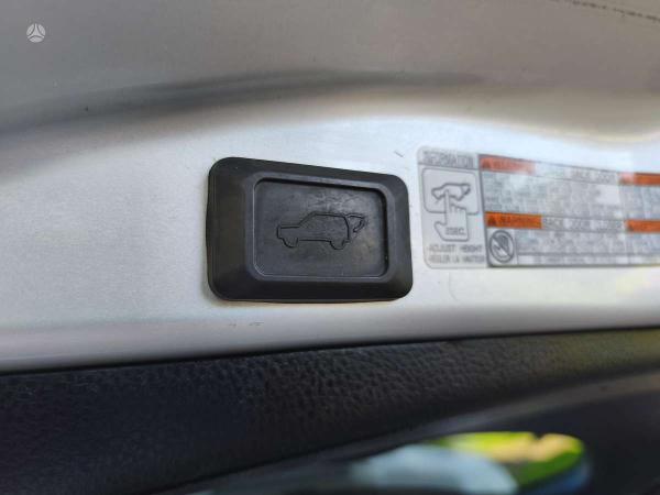 Pelēks Toyota RAV4 2016 Utena, ar dzinēja tilpumu 2.00 L un nobraukumu 251 tūkst. km par 11700 €, foto 9 vietnē AUTOMOTO.COM.LV