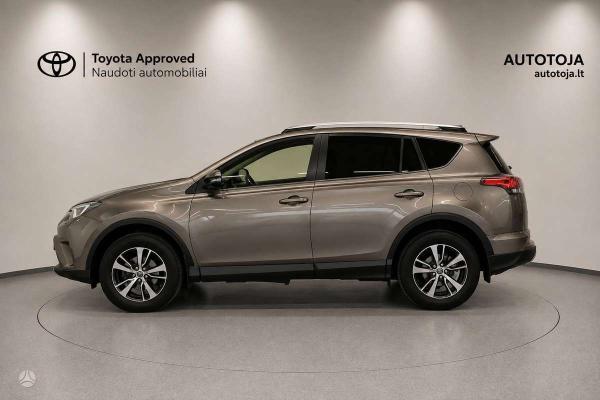 Pelēks Toyota RAV4 2016 Kauņa, ar dzinēja tilpumu 1.99 L un nobraukumu 188 tūkst. km par 13900 €, foto 3 vietnē AUTOMOTO.COM.LV