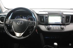 Grey Toyota RAV4 2016 in Kaunas, with an engine capacity of 1.99 L and mileage of 188 thousand km for 13900 €, photo 10 on AUTOMOTO.COM.LV