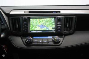 Grey Toyota RAV4 2016 in Kaunas, with an engine capacity of 1.99 L and mileage of 188 thousand km for 13900 €, photo 15 on AUTOMOTO.COM.LV