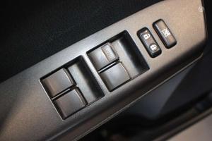 Grey Toyota RAV4 2016 in Kaunas, with an engine capacity of 1.99 L and mileage of 188 thousand km for 13900 €, photo 23 on AUTOMOTO.COM.LV