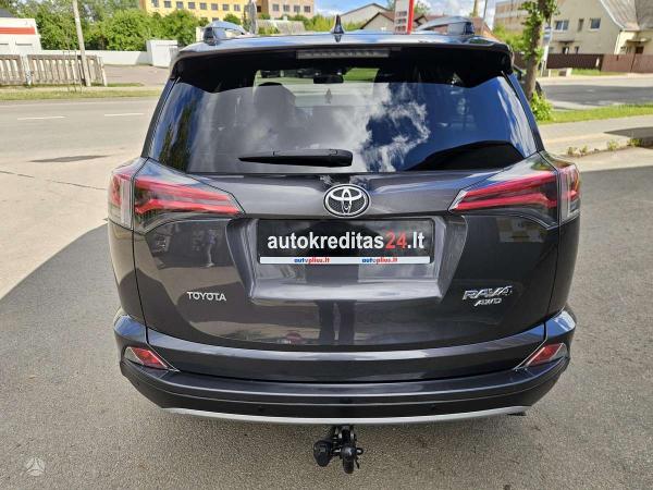 Pelēks Toyota RAV4 2016 Šauļi, ar dzinēja tilpumu 1.99 L un nobraukumu 166 tūkst. km par 16950 €, foto 10 vietnē AUTOMOTO.COM.LV