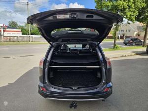 Pelēks Toyota RAV4 2016 Šauļi, ar dzinēja tilpumu 1.99 L un nobraukumu 166 tūkst. km par 16950 €, foto 12 vietnē AUTOMOTO.COM.LV