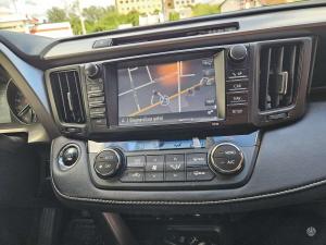Pelēks Toyota RAV4 2016 Šauļi, ar dzinēja tilpumu 1.99 L un nobraukumu 166 tūkst. km par 16950 €, foto 28 vietnē AUTOMOTO.COM.LV