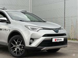 Pelēks Toyota RAV4 2016 Utena, ar dzinēja tilpumu 2.50 L un nobraukumu 179 tūkst. km par 16450 €, foto 6 vietnē AUTOMOTO.COM.LV