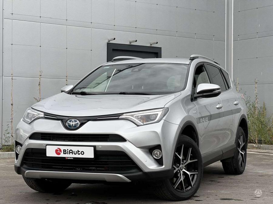 Pelēks Toyota RAV4 2016 Utena, ar dzinēja tilpumu 2.50 L un nobraukumu 179 tūkst. km par 16450 €, foto 12 vietnē AUTOMOTO.COM.LV