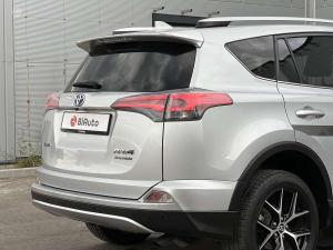 Pelēks Toyota RAV4 2016 Utena, ar dzinēja tilpumu 2.50 L un nobraukumu 179 tūkst. km par 16450 €, foto 18 vietnē AUTOMOTO.COM.LV