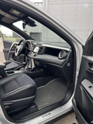 Pelēks Toyota RAV4 2016 Utena, ar dzinēja tilpumu 2.50 L un nobraukumu 179 tūkst. km par 16450 €, foto 33 vietnē AUTOMOTO.COM.LV