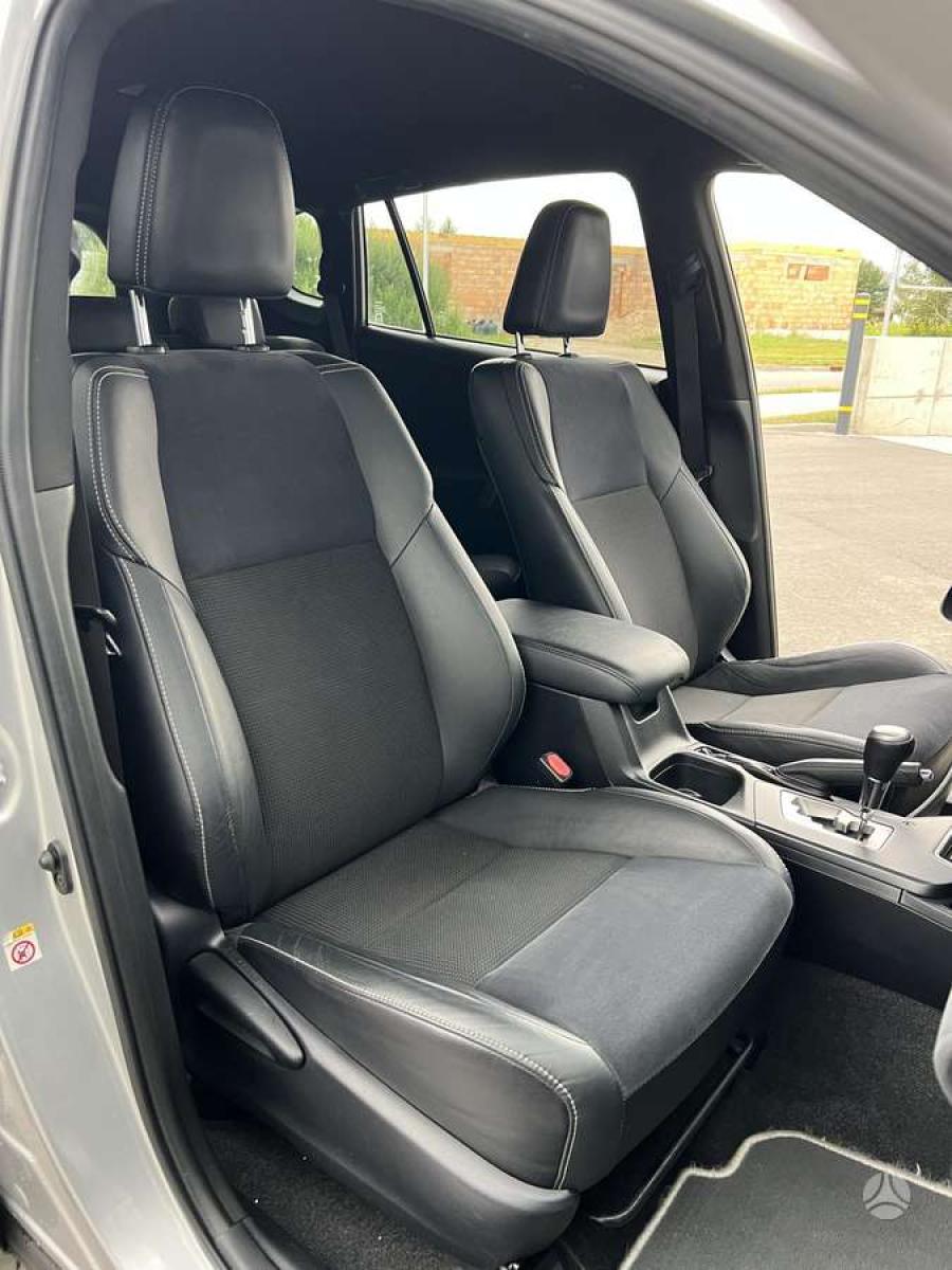 Pelēks Toyota RAV4 2016 Utena, ar dzinēja tilpumu 2.50 L un nobraukumu 179 tūkst. km par 16450 €, foto 37 vietnē AUTOMOTO.COM.LV