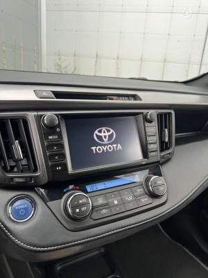 Pelēks Toyota RAV4 2016 Utena, ar dzinēja tilpumu 2.50 L un nobraukumu 179 tūkst. km par 16450 €, foto 46 vietnē AUTOMOTO.COM.LV