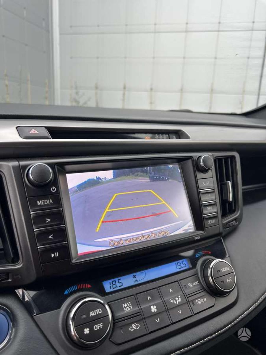 Pelēks Toyota RAV4 2016 Utena, ar dzinēja tilpumu 2.50 L un nobraukumu 179 tūkst. km par 16450 €, foto 47 vietnē AUTOMOTO.COM.LV