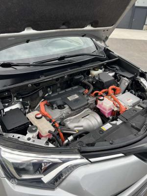 Pelēks Toyota RAV4 2016 Utena, ar dzinēja tilpumu 2.49 L un nobraukumu 179 tūkst. km par 15950 €, foto 31 vietnē AUTOMOTO.COM.LV