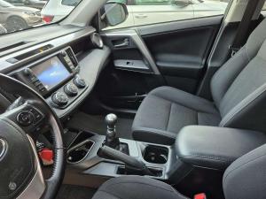 Grey Toyota RAV4 2016 in Utena, with an engine capacity of 2.00 L and mileage of 196 thousand km for 12490 €, photo 16 on AUTOMOTO.COM.LV