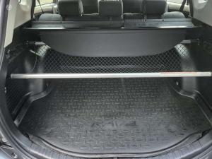 Grey Toyota RAV4 2016 in Utena, with an engine capacity of 2.00 L and mileage of 196 thousand km for 12490 €, photo 29 on AUTOMOTO.COM.LV
