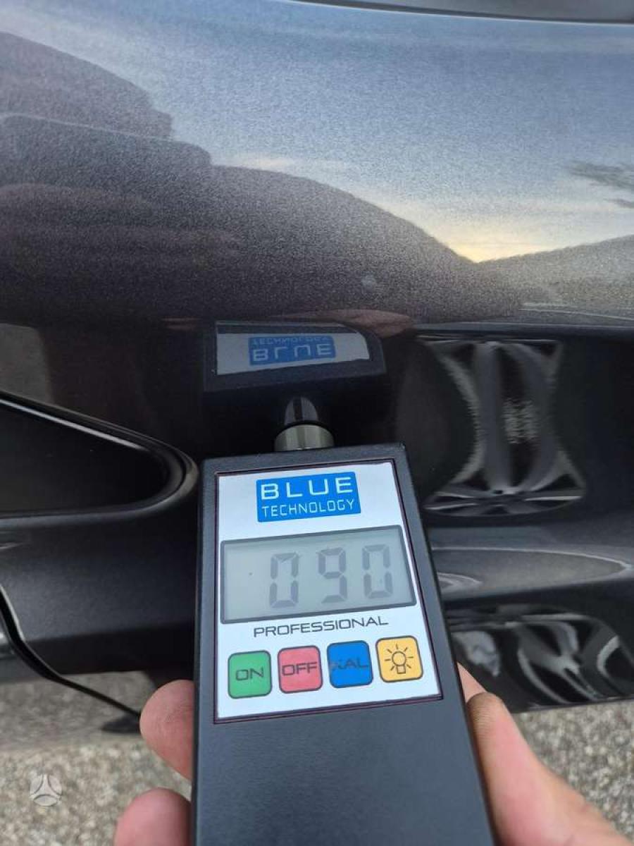 Grey Toyota RAV4 2016 in Utena, with an engine capacity of 2.00 L and mileage of 196 thousand km for 12490 €, photo 42 on AUTOMOTO.COM.LV
