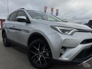 Pelēks Toyota RAV4 2016 Viļņa, ar dzinēja tilpumu 2.50 L un nobraukumu 180 tūkst. km par 16490 €, foto 9 vietnē AUTOMOTO.COM.LV