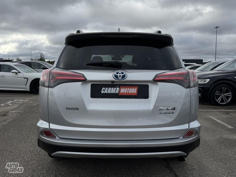 Pelēks Toyota RAV4 2016 Viļņa, ar dzinēja tilpumu 2.50 L un nobraukumu 180 tūkst. km par 16490 €, foto 12 vietnē AUTOMOTO.COM.LV