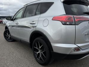 Pelēks Toyota RAV4 2016 Viļņa, ar dzinēja tilpumu 2.50 L un nobraukumu 180 tūkst. km par 16490 €, foto 14 vietnē AUTOMOTO.COM.LV