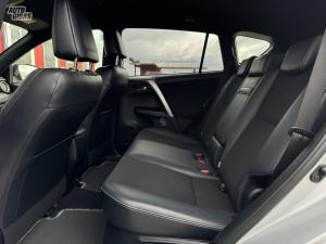 Pelēks Toyota RAV4 2016 Viļņa, ar dzinēja tilpumu 2.50 L un nobraukumu 180 tūkst. km par 16490 €, foto 23 vietnē AUTOMOTO.COM.LV