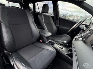 Pelēks Toyota RAV4 2016 Viļņa, ar dzinēja tilpumu 2.50 L un nobraukumu 180 tūkst. km par 16490 €, foto 27 vietnē AUTOMOTO.COM.LV