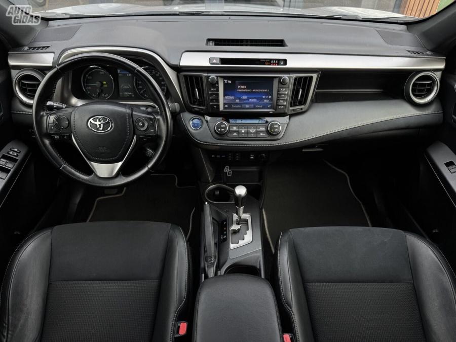Pelēks Toyota RAV4 2016 Viļņa, ar dzinēja tilpumu 2.50 L un nobraukumu 180 tūkst. km par 16490 €, foto 28 vietnē AUTOMOTO.COM.LV