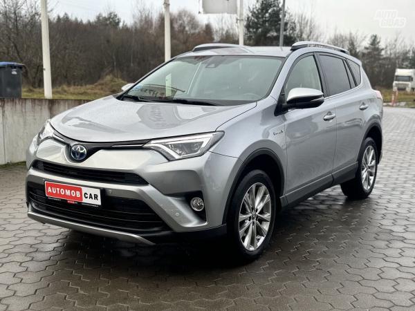 Grey Toyota RAV4 2017 in Vilnius, with an engine capacity of 2.50 L and mileage of 129 thousand km for 18550 €, photo 1 on AUTOMOTO.COM.LV