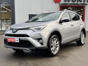 Grey Toyota RAV4 2017 in Vilnius, with an engine capacity of 2.50 L and mileage of 129 thousand km for 18550 €, photo 3 on AUTOMOTO.COM.LV