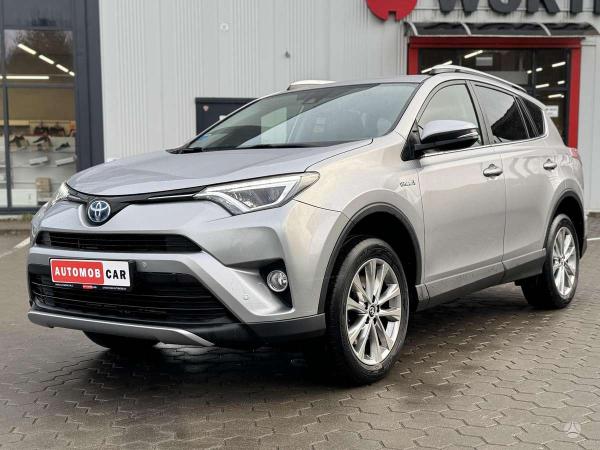Pelēks Toyota RAV4 2017 Viļņa, ar dzinēja tilpumu 2.49 L un nobraukumu 129 tūkst. km par 18550 €, foto 1 vietnē AUTOMOTO.COM.LV