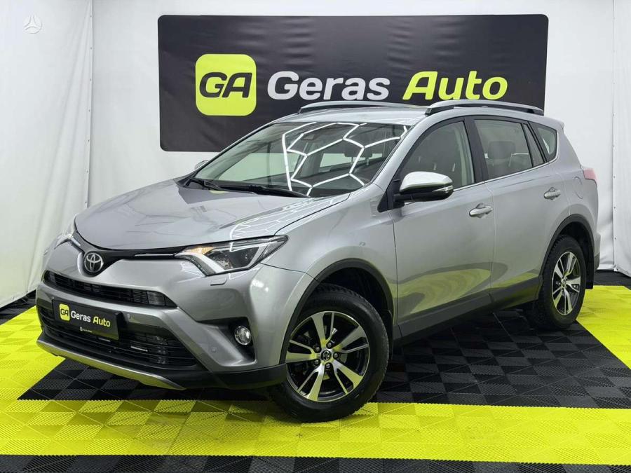 Grey Toyota RAV4 2017 in Vilnius, with an engine capacity of 1.99 L and mileage of 126 thousand km for 16450 €, photo 1 on AUTOMOTO.COM.LV