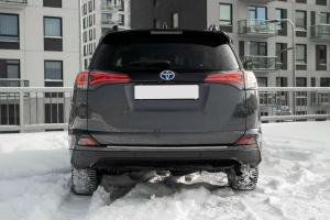 Grey Toyota RAV4 2017 in Vilnius, with an engine capacity of 2.49 L and mileage of 273 thousand km for 16300 €, photo 8 on AUTOMOTO.COM.LV