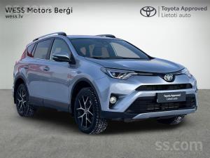 Grey Toyota RAV4 2017 in Riga, with an engine capacity of 2.50 L and mileage of 127 thousand km for 18490 €, photo 26 on AUTOMOTO.COM.LV