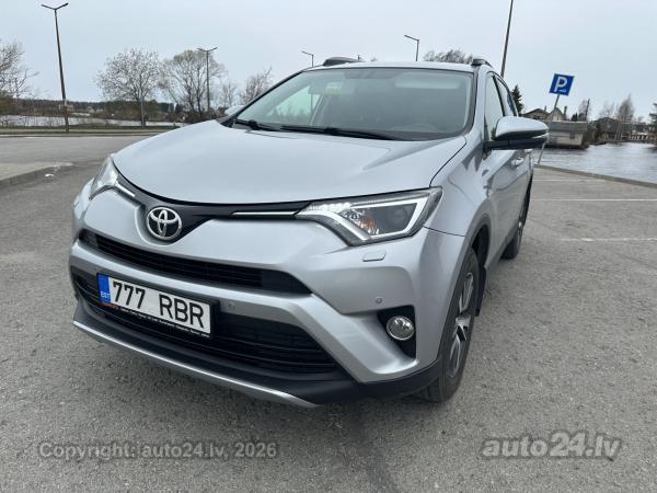 Pelēks Toyota RAV4 2017 Narva, ar dzinēja tilpumu 2.00 L un nobraukumu 179 tūkst. km par 14999 €, foto 10 vietnē AUTOMOTO.COM.LV