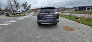 Pelēks Toyota RAV4 2017 Šilutė, ar dzinēja tilpumu 2.50 L un nobraukumu 195 tūkst. km par 16700 €, foto 3 vietnē AUTOMOTO.COM.LV