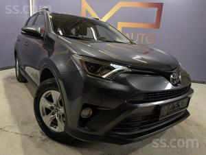 Grey Toyota RAV4 2017 in Jurmala, with an engine capacity of 2.00 L and mileage of 293 thousand km for 12950 €, photo 6 on AUTOMOTO.COM.LV