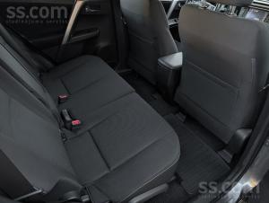 Grey Toyota RAV4 2017 in Jurmala, with an engine capacity of 2.00 L and mileage of 293 thousand km for 12950 €, photo 17 on AUTOMOTO.COM.LV