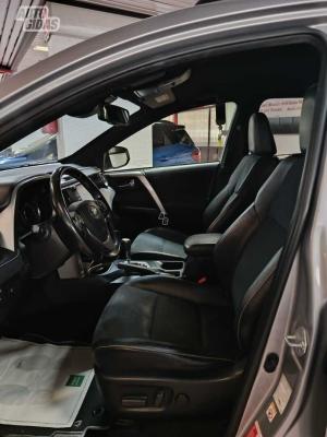 Pelēks Toyota RAV4 2017 Kauņa, ar dzinēja tilpumu 2.50 L un nobraukumu 149 tūkst. km par 17900 €, foto 9 vietnē AUTOMOTO.COM.LV