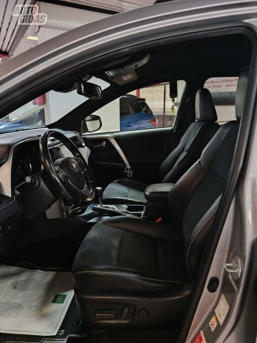 Pelēks Toyota RAV4 2017 Kauņa, ar dzinēja tilpumu 2.50 L un nobraukumu 149 tūkst. km par 17900 €, foto 9 vietnē AUTOMOTO.COM.LV