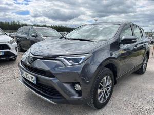 Grey Toyota RAV4 2017 in Vilnius, with an engine capacity of 2.49 L and mileage of 177 thousand km for 16300 €, photo 10 on AUTOMOTO.COM.LV