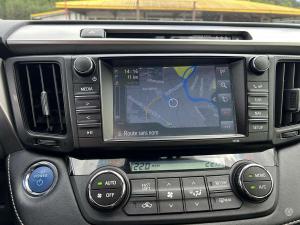 Grey Toyota RAV4 2017 in Vilnius, with an engine capacity of 2.49 L and mileage of 177 thousand km for 16300 €, photo 25 on AUTOMOTO.COM.LV