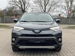 Grey Toyota RAV4 2017 in Jelgava, with an engine capacity of 2.50 L and mileage of 192 thousand km for 13790 €, photo 3 on AUTOMOTO.COM.LV