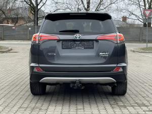 Grey Toyota RAV4 2017 in Jelgava, with an engine capacity of 2.50 L and mileage of 192 thousand km for 13790 €, photo 6 on AUTOMOTO.COM.LV