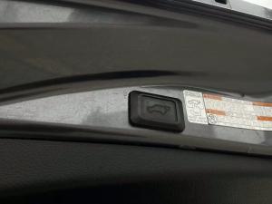 Grey Toyota RAV4 2017 in Jelgava, with an engine capacity of 2.50 L and mileage of 192 thousand km for 13790 €, photo 9 on AUTOMOTO.COM.LV