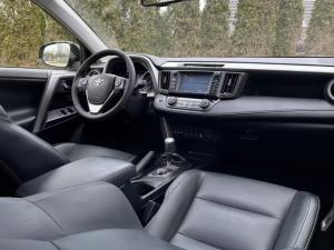 Grey Toyota RAV4 2017 in Jelgava, with an engine capacity of 2.50 L and mileage of 192 thousand km for 13790 €, photo 14 on AUTOMOTO.COM.LV