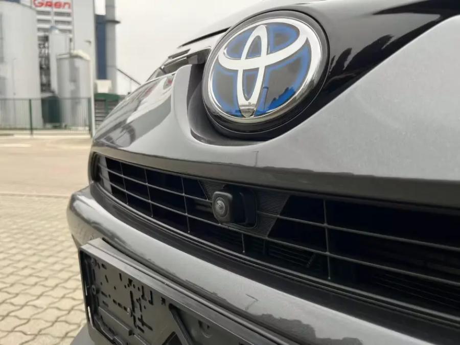 Grey Toyota RAV4 2017 in Jelgava, with an engine capacity of 2.50 L and mileage of 192 thousand km for 13790 €, photo 29 on AUTOMOTO.COM.LV