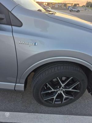 Pelēks Toyota RAV4 2017 Kauņa, ar dzinēja tilpumu 2.49 L un nobraukumu 118 tūkst. km par 20700 €, foto 17 vietnē AUTOMOTO.COM.LV