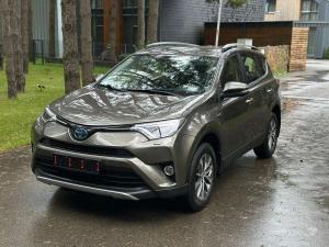 Pelēks Toyota RAV4 2017 Viļņa, ar dzinēja tilpumu 2.49 L un nobraukumu 241 tūkst. km par 16500 €, foto 7 vietnē AUTOMOTO.COM.LV
